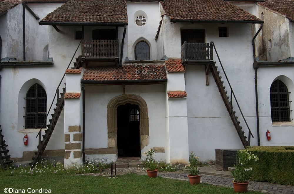 Lovely Photos of the Fortified Churches from Transylvania